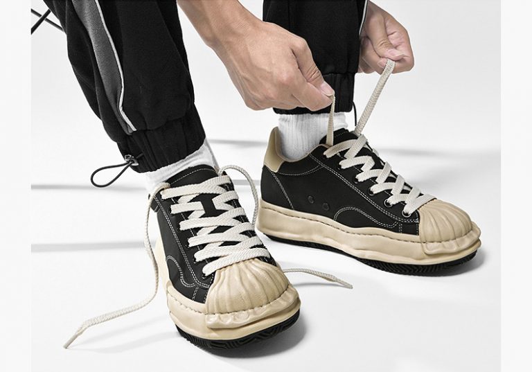 Black And White Shell Toes Shoes Elevator Sneakers – Shoes That Make ...